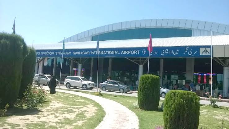 Centre declares Srinagar Airport as major airport - Ziraat Times